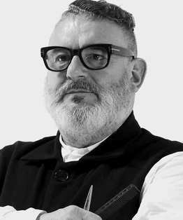 Tim Hartley hairdressing education on MHD