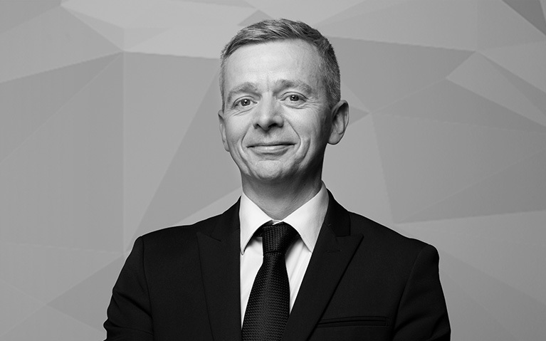 Stephane Gallien barber and men's haircut videos on MHD