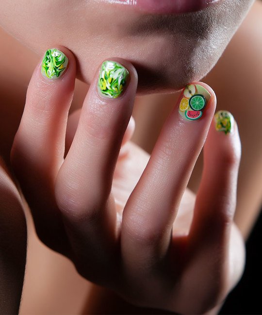 Nail art 2D and 3D design video tutorial