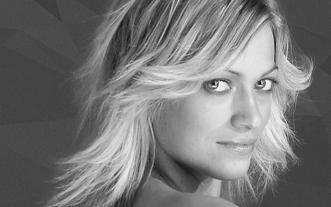 How to style a flick into hair - MHD Tutorial Video