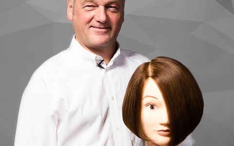 How To Cut A Triangular Graduated Bob Haircut